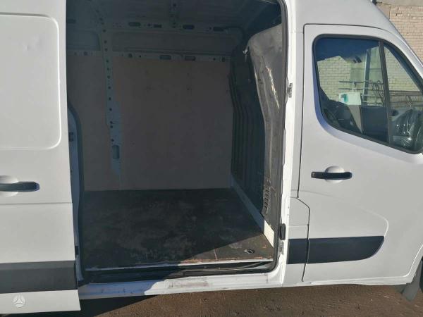 Balts Renault Master 2016 Tauragė, ar dzinēja tilpumu 2.30 L un nobraukumu 332 tūkst. km par 8200 €, foto 11 vietnē AUTOMOTO.COM.LV