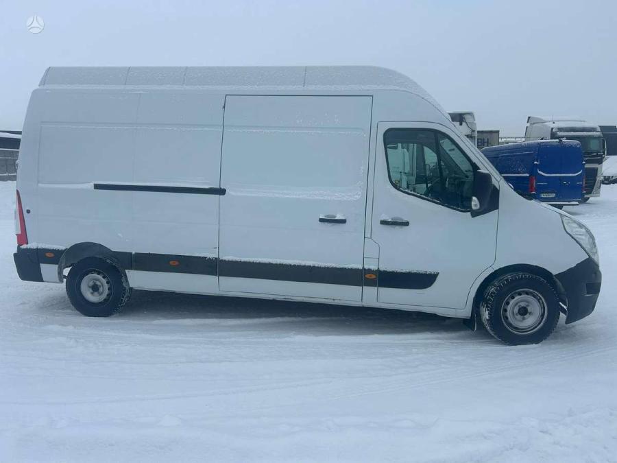 White Renault Master 2016 in Kaunas, with an engine capacity of 2.30 L and mileage of 295 thousand km for 5850 €, photo 4 on AUTOMOTO.COM.LV