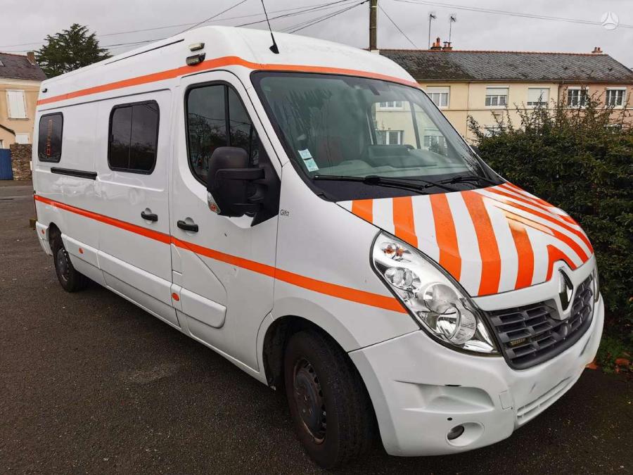 White Renault Master 2016 in Kaunas, with an engine capacity of 2.30 L and mileage of 270 thousand km for 6250 €, photo 1 on AUTOMOTO.COM.LV