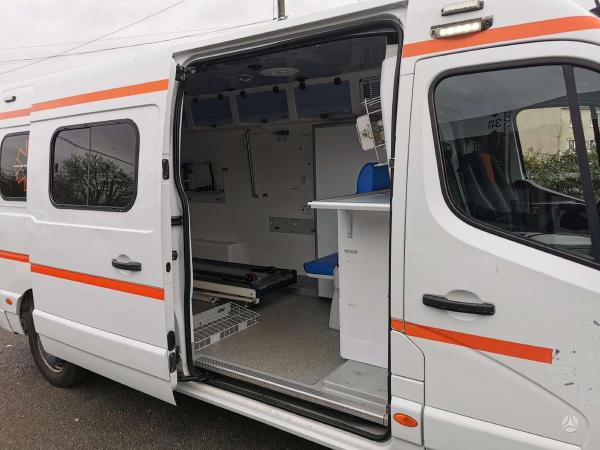 White Renault Master 2016 in Kaunas, with an engine capacity of 2.30 L and mileage of 270 thousand km for 6250 €, photo 10 on AUTOMOTO.COM.LV