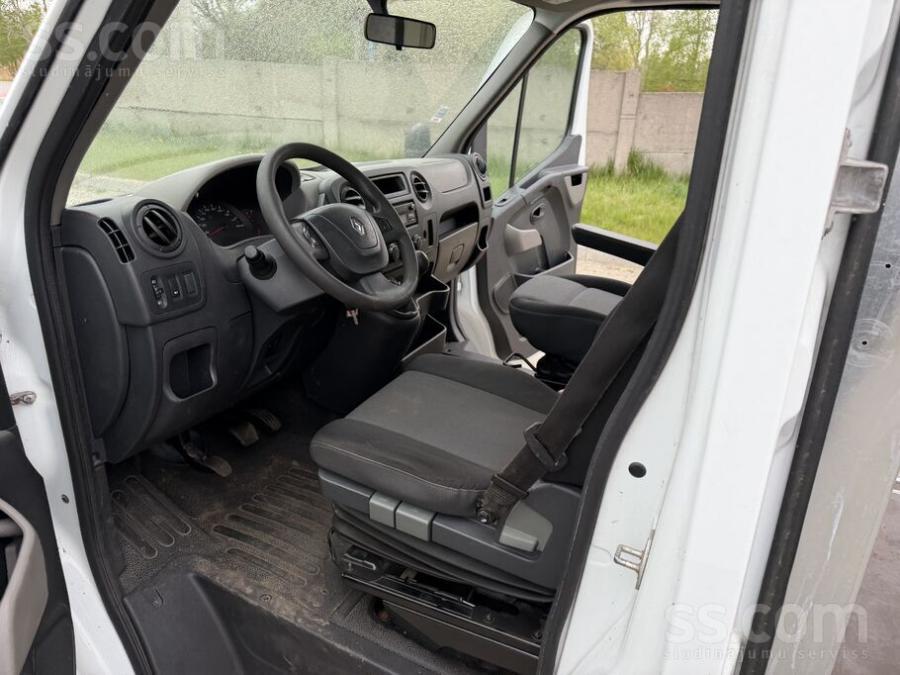 Balts Renault Master 2016 Jelgava, ar dzinēja tilpumu 2.30 L un nobraukumu 262 tūkst. km par 11000 €, foto 15 vietnē AUTOMOTO.COM.LV