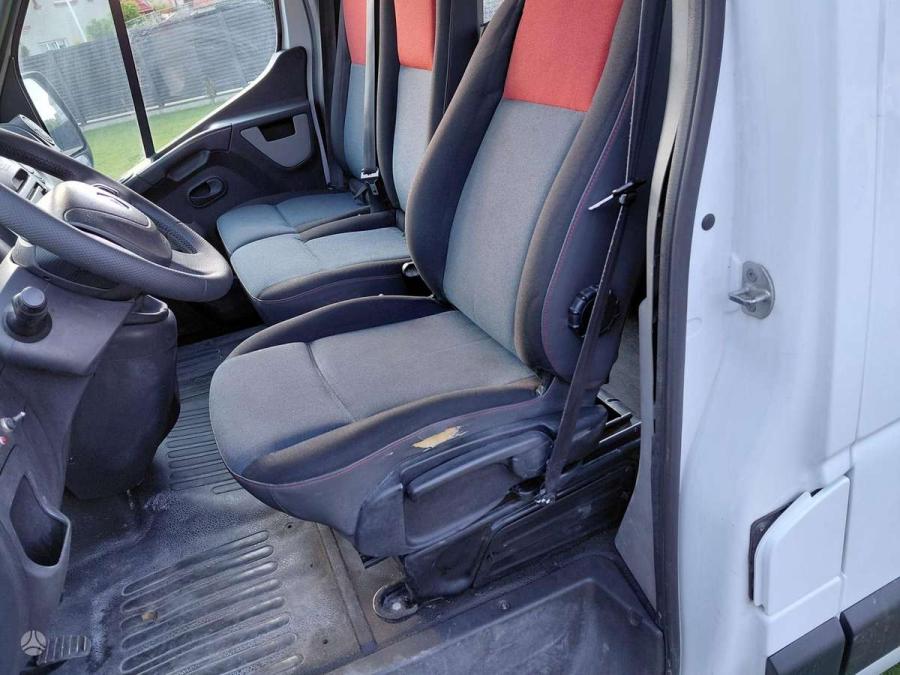 Белый Рено Мастер 2016 в Таураге, объемом двигателя 2.30 л и пробегом 280 тыс. км за 7800 €, фото 7 на AUTOMOTO.COM.LV