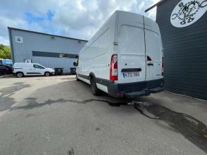 White Renault Master 2016 in Vilnius, with an engine capacity of 2.30 L and mileage of 430 thousand km for 2500 €, photo 3 on AUTOMOTO.COM.LV