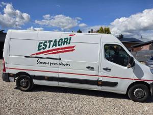Balts Renault Master 2016 Tauragė, ar dzinēja tilpumu 2.30 L un nobraukumu 407 tūkst. km par 4400 €, foto 3 vietnē AUTOMOTO.COM.LV