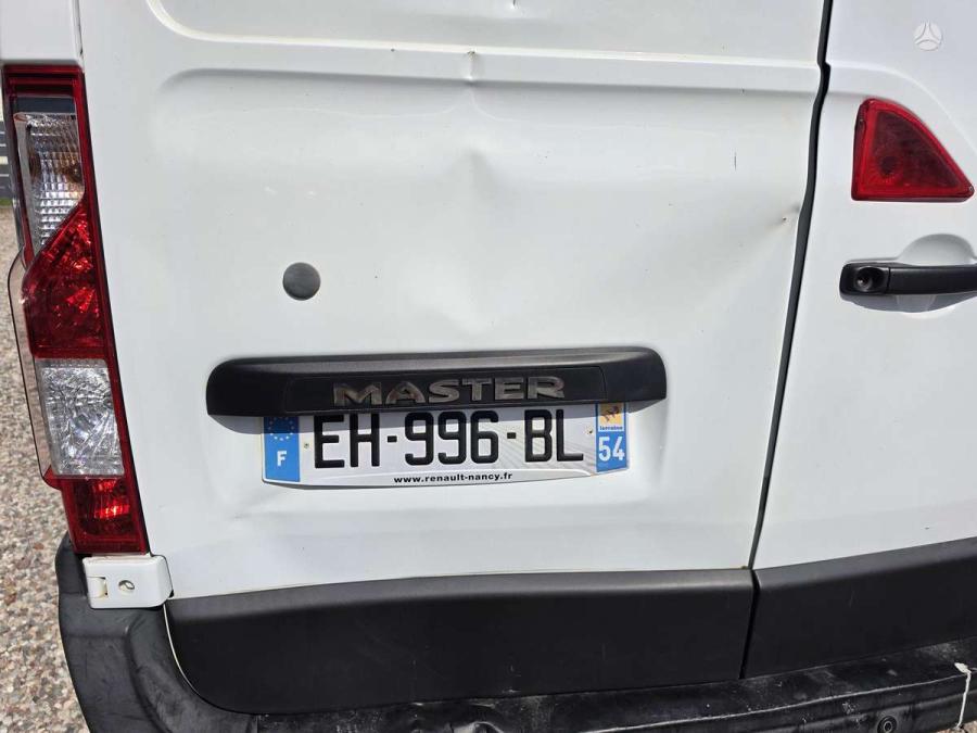 Balts Renault Master 2016 Tauragė, ar dzinēja tilpumu 2.30 L un nobraukumu 407 tūkst. km par 4400 €, foto 12 vietnē AUTOMOTO.COM.LV