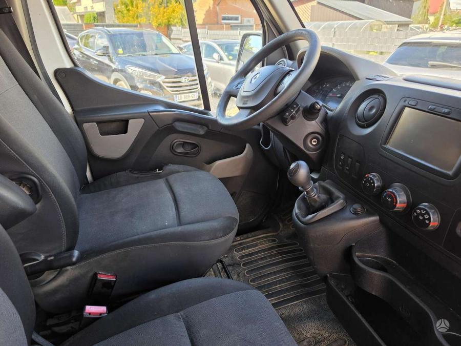 Balts Renault Master 2016 Tauragė, ar dzinēja tilpumu 2.30 L un nobraukumu 407 tūkst. km par 4400 €, foto 13 vietnē AUTOMOTO.COM.LV