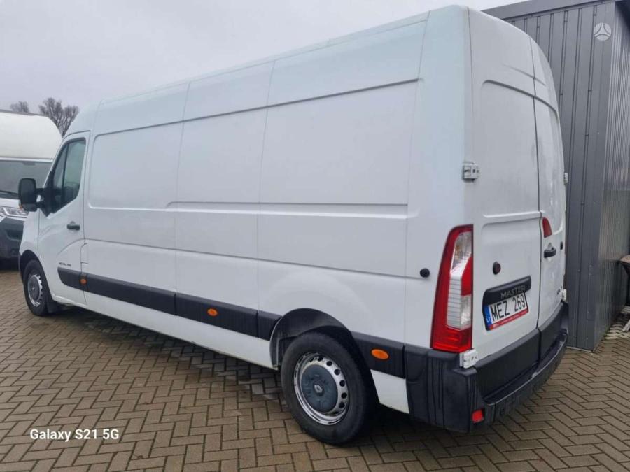 White Renault Master 2017 in Taurage, with an engine capacity of 2.30 L and mileage of 258 thousand km for 7502 €, photo 6 on AUTOMOTO.COM.LV