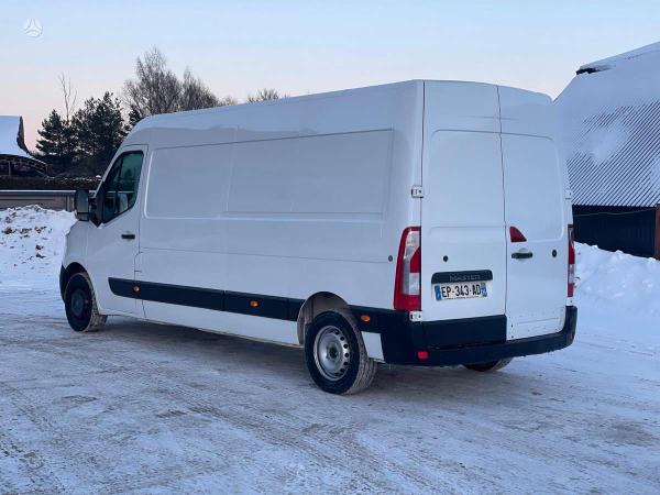 White Renault Master 2017 in Taurage, with an engine capacity of 2.30 L and mileage of 255 thousand km for 7300 €, photo 6 on AUTOMOTO.COM.LV