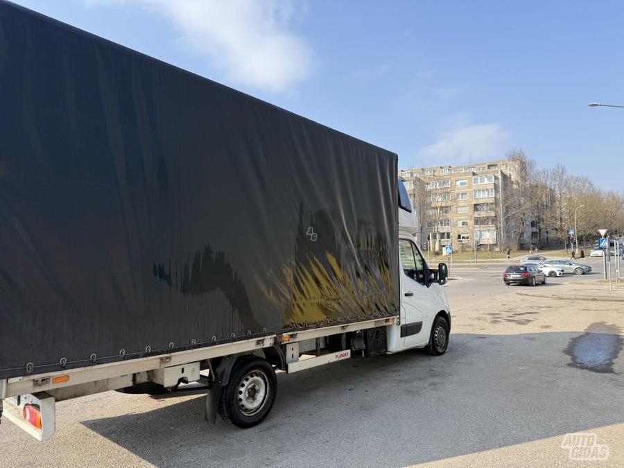 White Renault Master 2017 in Vilnius, with an engine capacity of 2.30 L and mileage of 400 thousand km for 8200 €, photo 4 on AUTOMOTO.COM.LV