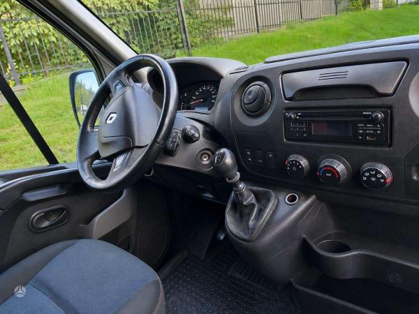 White Renault Master 2017 in Klaipeda, with an engine capacity of 0.00 L and mileage of 198 thousand km for 9900 €, photo 5 on AUTOMOTO.COM.LV