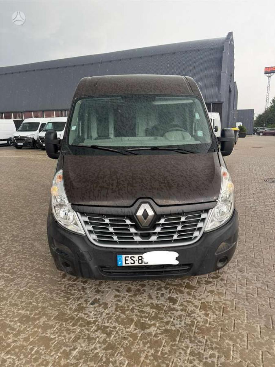 White Renault Master 2017 in Kaunas, with an engine capacity of 2.30 L and mileage of 267 thousand km for 4250 €, photo 4 on AUTOMOTO.COM.LV
