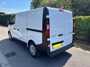 White Renault Master 2017 in Kaunas, with an engine capacity of 1.60 L and mileage of 197 thousand km for 3100 €, photo 3 on AUTOMOTO.COM.LV