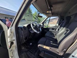 White Renault Master 2017 in Taurage, with an engine capacity of 2.30 L and mileage of 500 thousand km for 7300 €, photo 8 on AUTOMOTO.COM.LV
