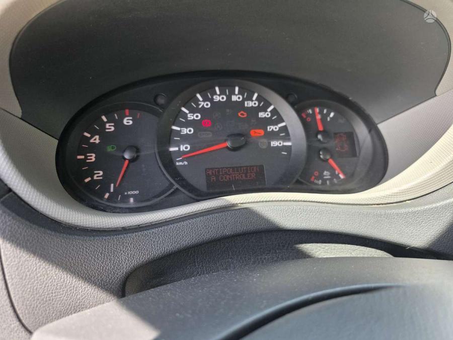 White Renault Master 2017 in Vilnius, with an engine capacity of 2.30 L and mileage of 240 thousand km for 4900 €, photo 13 on AUTOMOTO.COM.LV