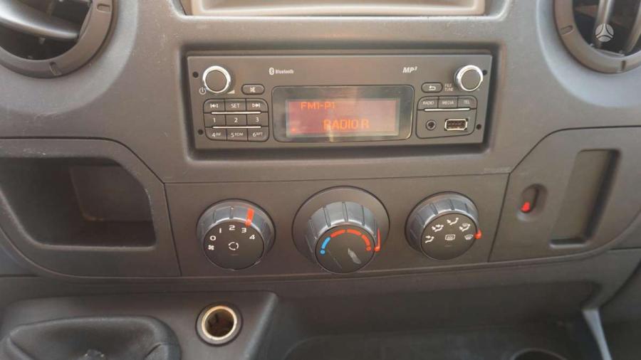 White Renault Master 2017 in Vilnius, with an engine capacity of 2.30 L and mileage of 210 thousand km for 5500 €, photo 22 on AUTOMOTO.COM.LV