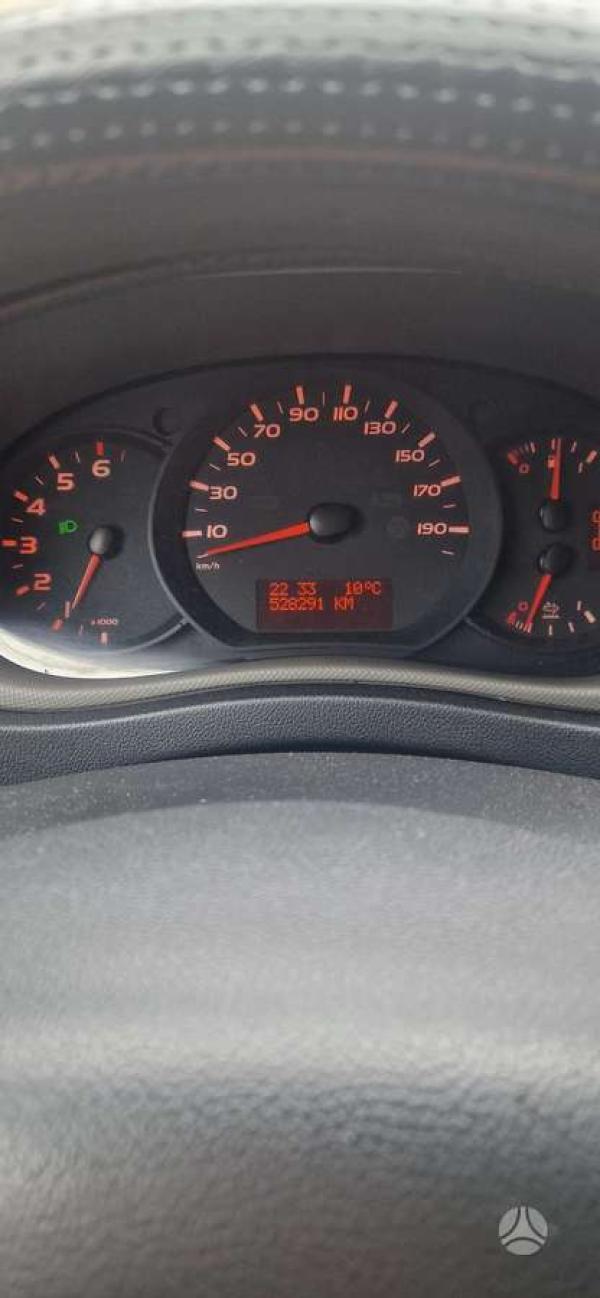 White Renault Master 2017 in Vilnius, with an engine capacity of 2.30 L and mileage of 528 thousand km for 6500 €, photo 7 on AUTOMOTO.COM.LV