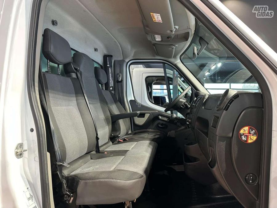 Balts Renault Master 2018 Kauņa, ar dzinēja tilpumu 2.30 L un nobraukumu 64 tūkst. km par 32441 €, foto 5 vietnē AUTOMOTO.COM.LV