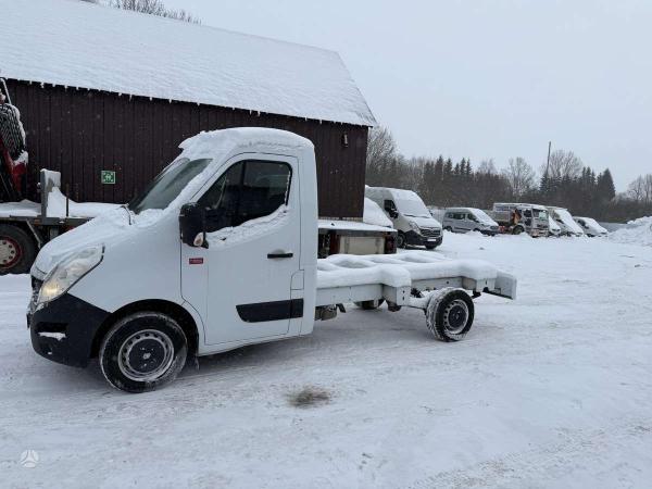 Белый Рено Мастер 2018 в Таураге, объемом двигателя 2.30 л и пробегом 370 тыс. км за 5800 €, фото 4 на AUTOMOTO.COM.LV