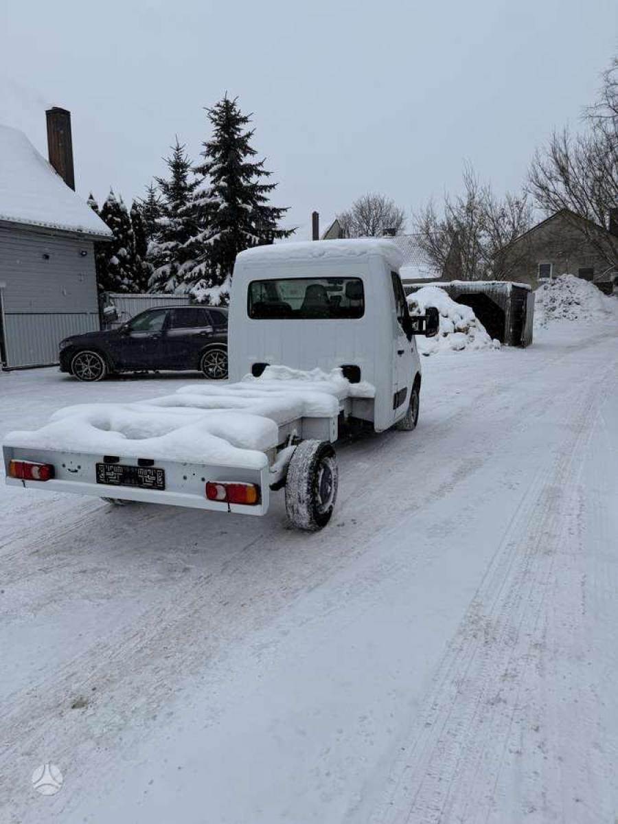 Белый Рено Мастер 2018 в Таураге, объемом двигателя 2.30 л и пробегом 370 тыс. км за 5800 €, фото 6 на AUTOMOTO.COM.LV