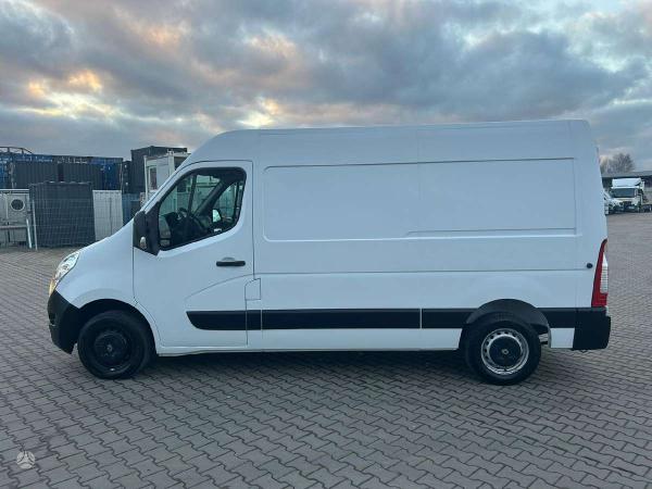 White Renault Master 2018 in Kaunas, with an engine capacity of 2.30 L and mileage of 426 thousand km for 5850 €, photo 3 on AUTOMOTO.COM.LV