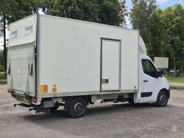 White Renault Master 2018 in Taurage, with an engine capacity of 2.30 L and mileage of 284 thousand km for 8000 €, photo 5 on AUTOMOTO.COM.LV