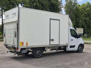 White Renault Master 2018 in Taurage, with an engine capacity of 2.30 L and mileage of 284 thousand km for 8000 €, photo 6 on AUTOMOTO.COM.LV
