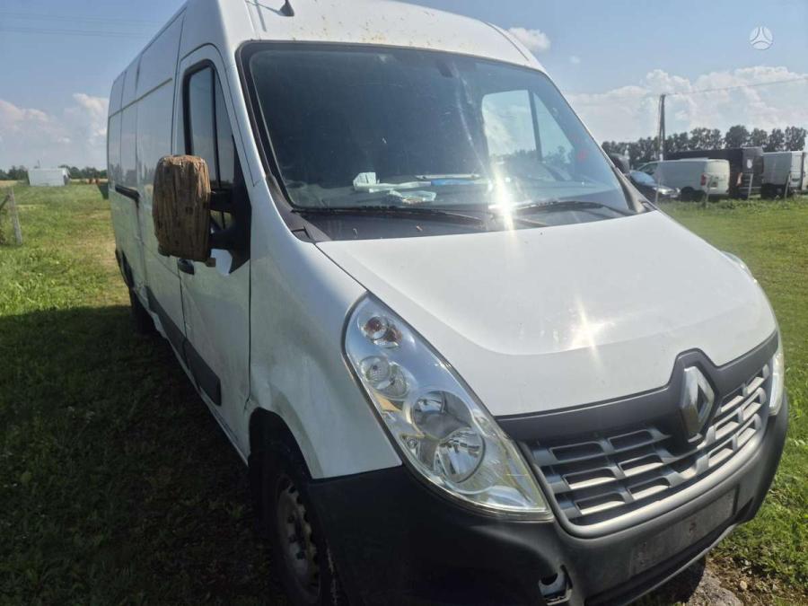 White Renault Master 2018 in Pakruojis, with an engine capacity of 0.00 L and mileage of 389 thousand km for 3600 €, photo 4 on AUTOMOTO.COM.LV