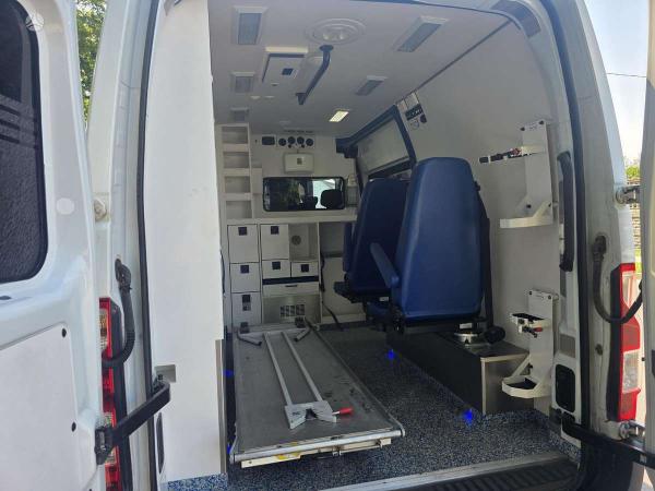 Balts Renault Master 2018 Tauragė, ar dzinēja tilpumu 2.30 L un nobraukumu 243 tūkst. km par 8500 €, foto 6 vietnē AUTOMOTO.COM.LV