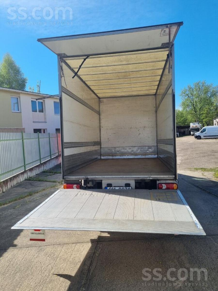 White Renault Master 2018 in Riga, with an engine capacity of 2.30 L and mileage of 315 thousand km for 15900 €, photo 6 on AUTOMOTO.COM.LV