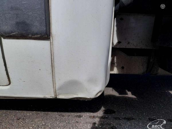 White Renault Master 2018 in Vilnius, with an engine capacity of 2.30 L and mileage of 505 thousand km for 6000 €, photo 9 on AUTOMOTO.COM.LV