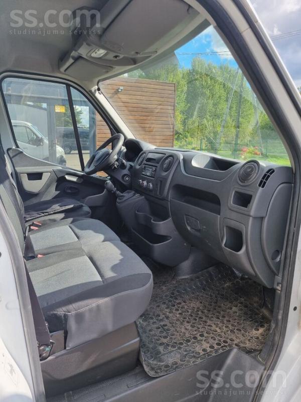 White Renault Master 2018 in Riga, with an engine capacity of 2.30 L and mileage of 310 thousand km for 15300 €, photo 7 on AUTOMOTO.COM.LV