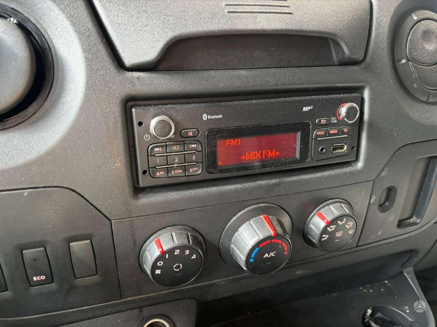 Balts Renault Master 2018 Rīga, ar dzinēja tilpumu 0.00 L un nobraukumu 555 tūkst. km par 4900 €, foto 7 vietnē AUTOMOTO.COM.LV