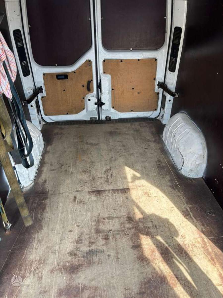 Balts Renault Master 2018 Rīga, ar dzinēja tilpumu 0.00 L un nobraukumu 555 tūkst. km par 4900 €, foto 10 vietnē AUTOMOTO.COM.LV