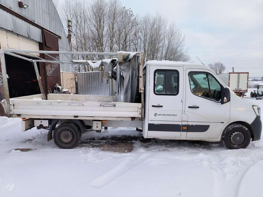 White Renault Master 2019 in Siauliai, with an engine capacity of 2.30 L and mileage of 115 thousand km for 10750 €, photo 6 on AUTOMOTO.COM.LV