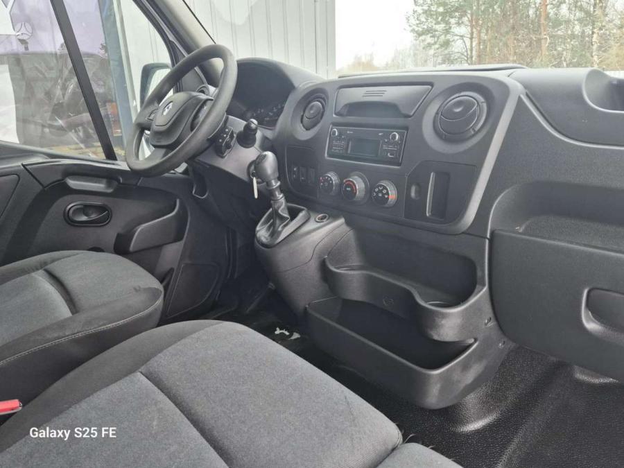 Balts Renault Master 2019 Tauragė, ar dzinēja tilpumu 2.30 L un nobraukumu 249 tūkst. km par 9075 €, foto 9 vietnē AUTOMOTO.COM.LV