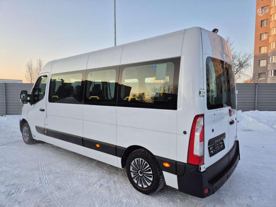 White Renault Master 2019 in Panevezys, with an engine capacity of 2.30 L and mileage of 440 thousand km for 8100 €, photo 3 on AUTOMOTO.COM.LV