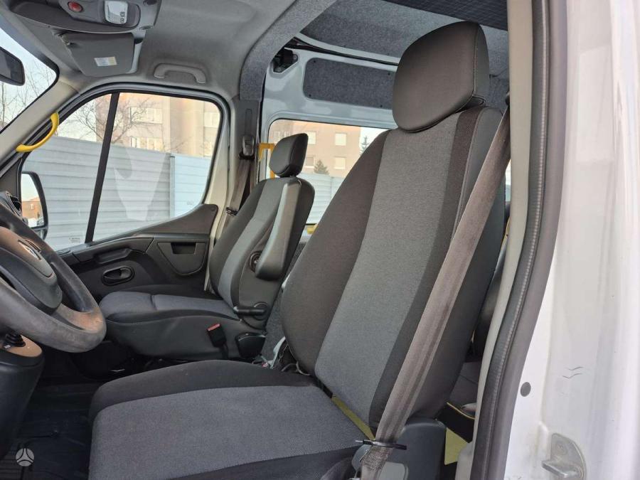 White Renault Master 2019 in Panevezys, with an engine capacity of 2.30 L and mileage of 440 thousand km for 8100 €, photo 15 on AUTOMOTO.COM.LV