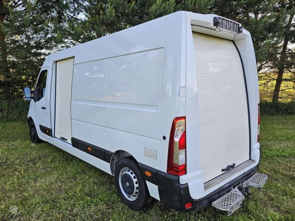 White Renault Master 2019 in Vilnius, with an engine capacity of 2.30 L and mileage of 187 thousand km for 10900 €, photo 4 on AUTOMOTO.COM.LV