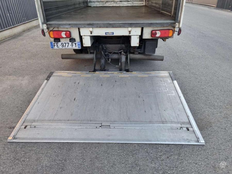Balts Renault Master 2019 Kauņa, ar dzinēja tilpumu 2.30 L un nobraukumu 242 tūkst. km par 15500 €, foto 20 vietnē AUTOMOTO.COM.LV