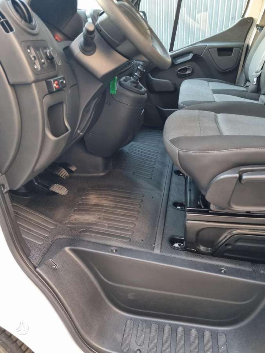 Balts Renault Master 2019 Kauņa, ar dzinēja tilpumu 2.30 L un nobraukumu 242 tūkst. km par 15500 €, foto 23 vietnē AUTOMOTO.COM.LV