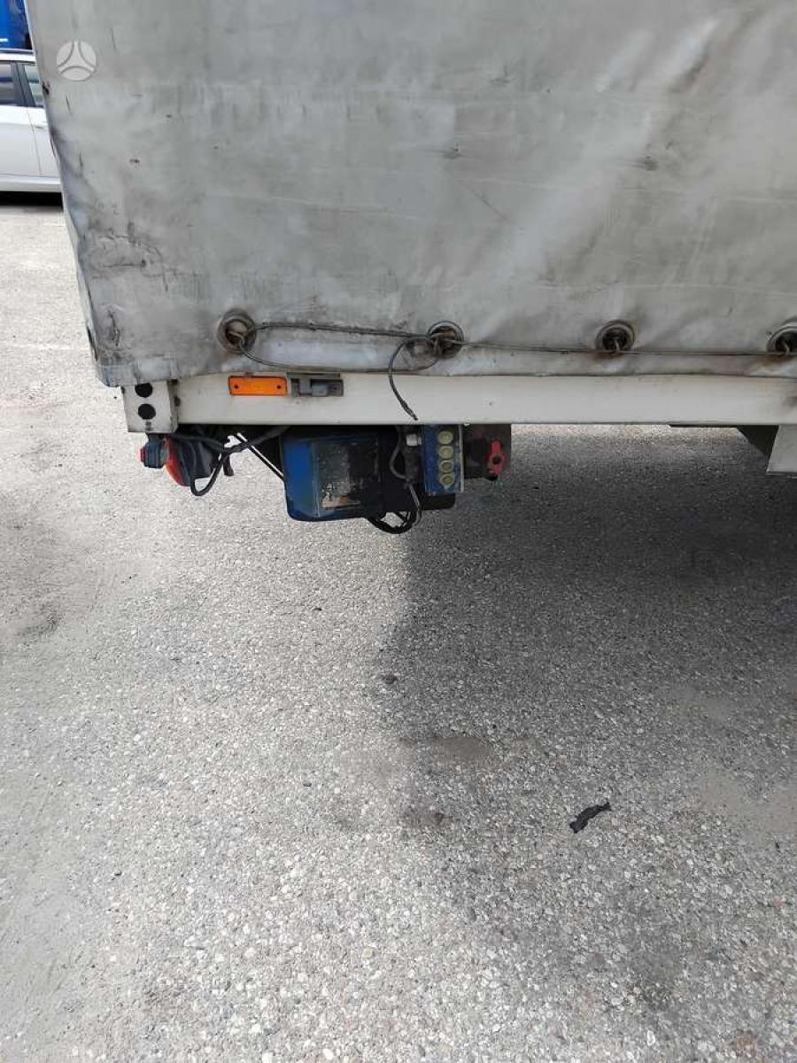 White Renault Master 2019 in Marijampole, with an engine capacity of 2.30 L and mileage of 561 thousand km for 6000 €, photo 5 on AUTOMOTO.COM.LV
