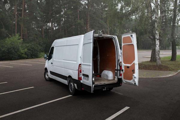 White Renault Master 2019 in Kaunas, with an engine capacity of 2.30 L and mileage of 171 thousand km for 12500 €, photo 5 on AUTOMOTO.COM.LV
