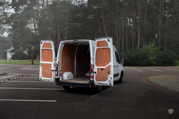 White Renault Master 2019 in Kaunas, with an engine capacity of 2.30 L and mileage of 171 thousand km for 12500 €, photo 7 on AUTOMOTO.COM.LV