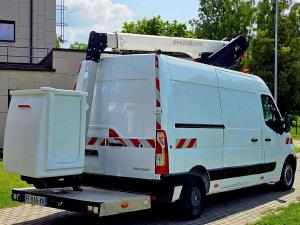 White Renault Master 2019 in Taurage, with an engine capacity of 2.30 L and mileage of 141 thousand km for 16500 €, photo 9 on AUTOMOTO.COM.LV