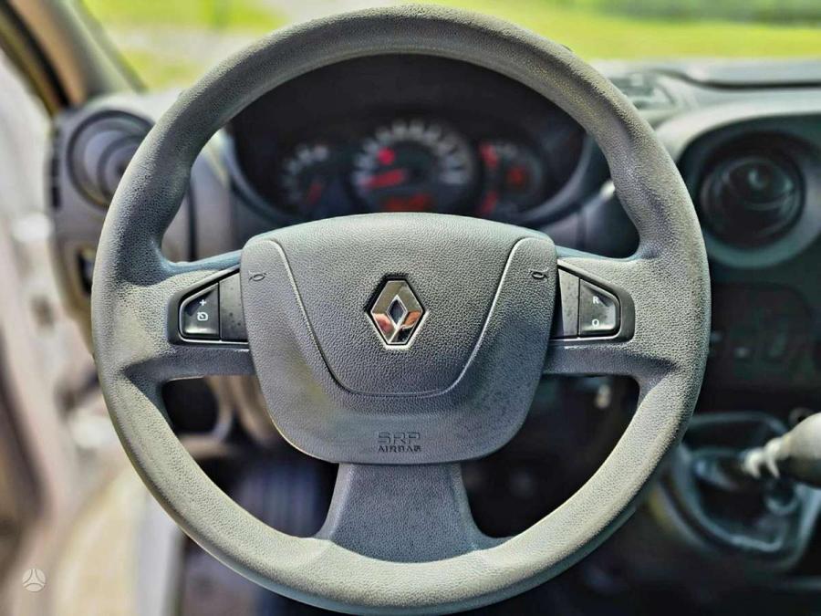 White Renault Master 2019 in Taurage, with an engine capacity of 2.30 L and mileage of 141 thousand km for 16500 €, photo 25 on AUTOMOTO.COM.LV
