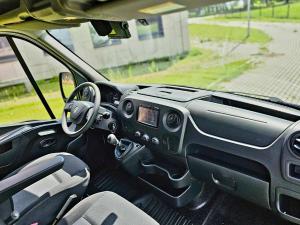 White Renault Master 2019 in Taurage, with an engine capacity of 2.30 L and mileage of 141 thousand km for 16500 €, photo 28 on AUTOMOTO.COM.LV