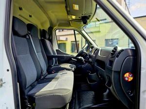 White Renault Master 2019 in Taurage, with an engine capacity of 2.30 L and mileage of 141 thousand km for 16500 €, photo 29 on AUTOMOTO.COM.LV