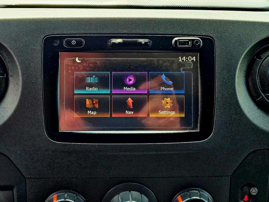 White Renault Master 2019 in Taurage, with an engine capacity of 2.30 L and mileage of 141 thousand km for 16500 €, photo 31 on AUTOMOTO.COM.LV