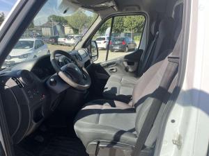 Balts Renault Master 2019 Tauragė, ar dzinēja tilpumu 2.30 L un nobraukumu 345 tūkst. km par 7900 €, foto 16 vietnē AUTOMOTO.COM.LV