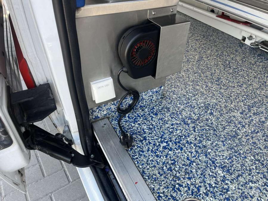 Balts Renault Master 2019 Tauragė, ar dzinēja tilpumu 2.30 L un nobraukumu 345 tūkst. km par 7900 €, foto 30 vietnē AUTOMOTO.COM.LV